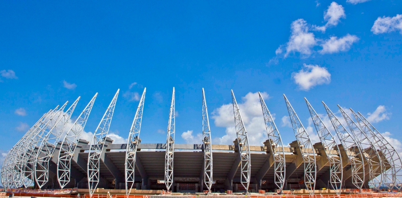 Castelão: Metade dos pilares da nova coberta já foi erguida - Governo ...