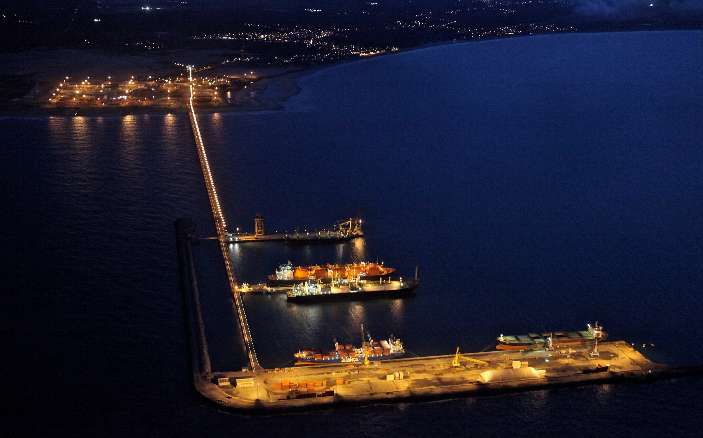 Porto do Pecém: obras de expansão do TMUT estão 16% executadas ...