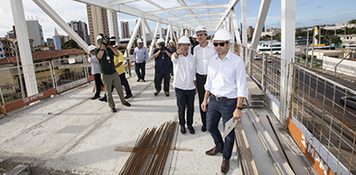 Governador visita obras do VLT Fortaleza - Governo do Estado do Ceará