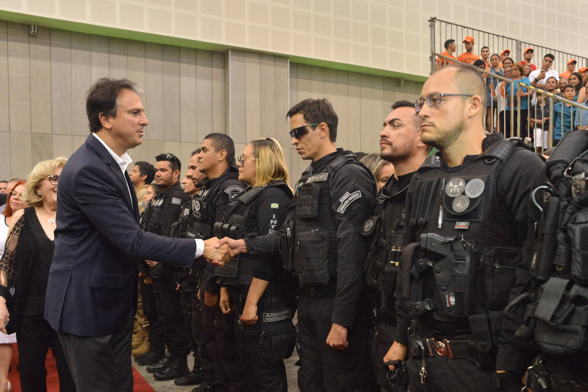 Com novos 1.000 agentes, sistema penitenciário amplia efetivo em quase ...