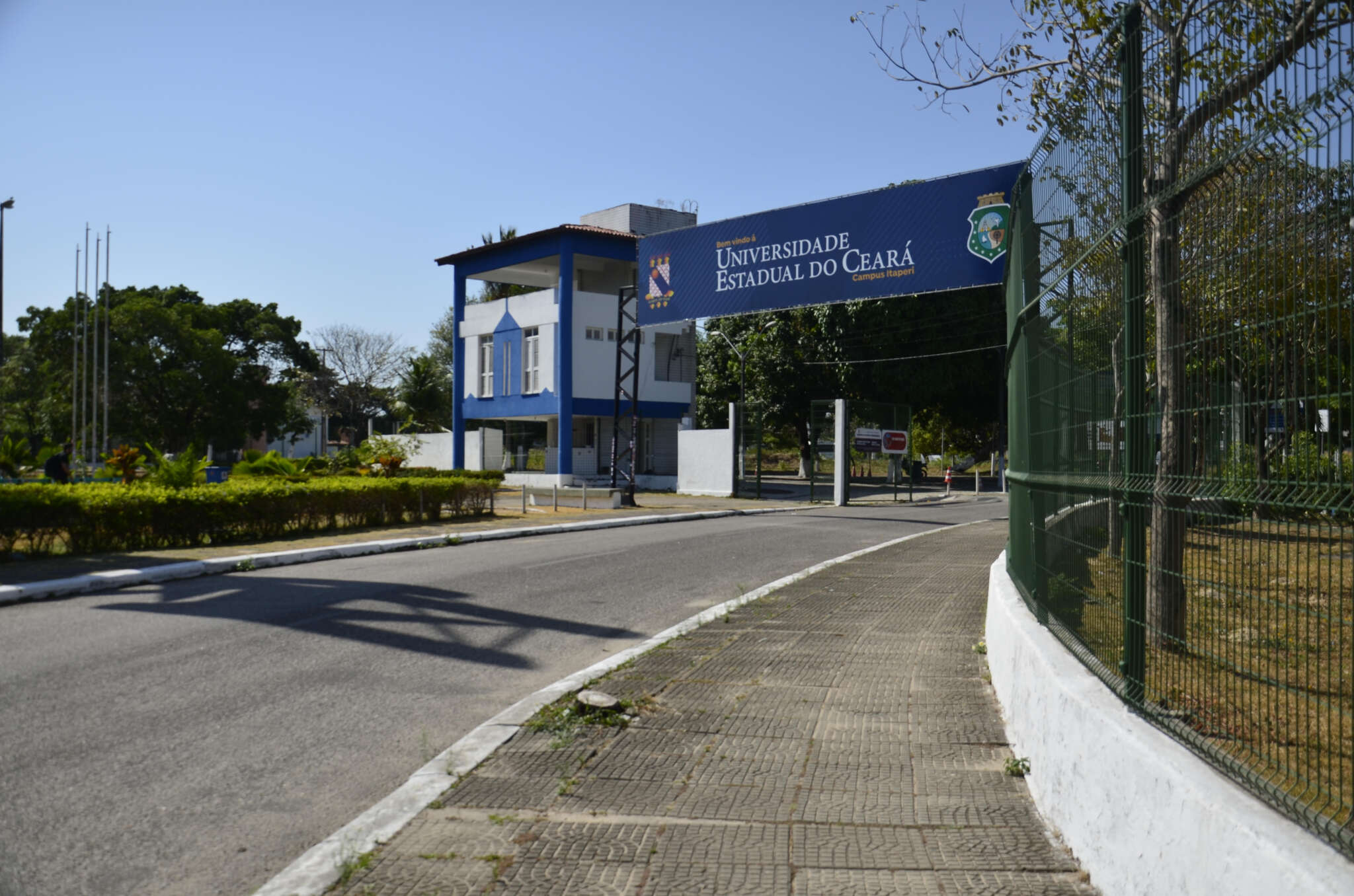 Núcleo de línguas da Uece campus Itaperi divulga editais de seleção ...