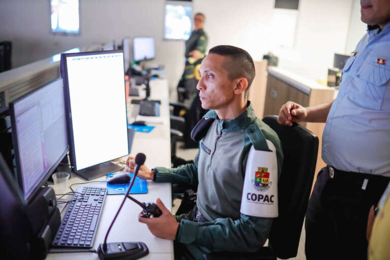 Canal de atendimento do Copac da PMCE na Ciops auxilia vítimas de violência doméstica - Governo ...