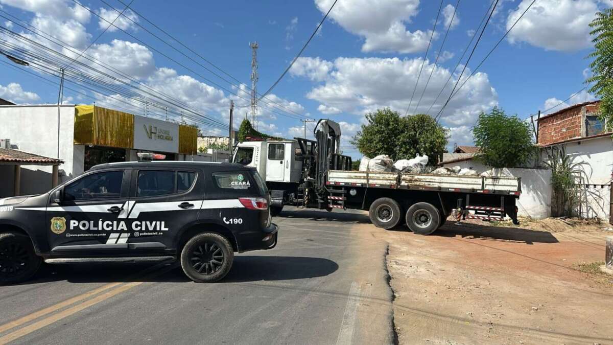 PCCE apreende duas toneladas de fios furtados e captura dupla em Limoeiro do Norte - Governo do ...